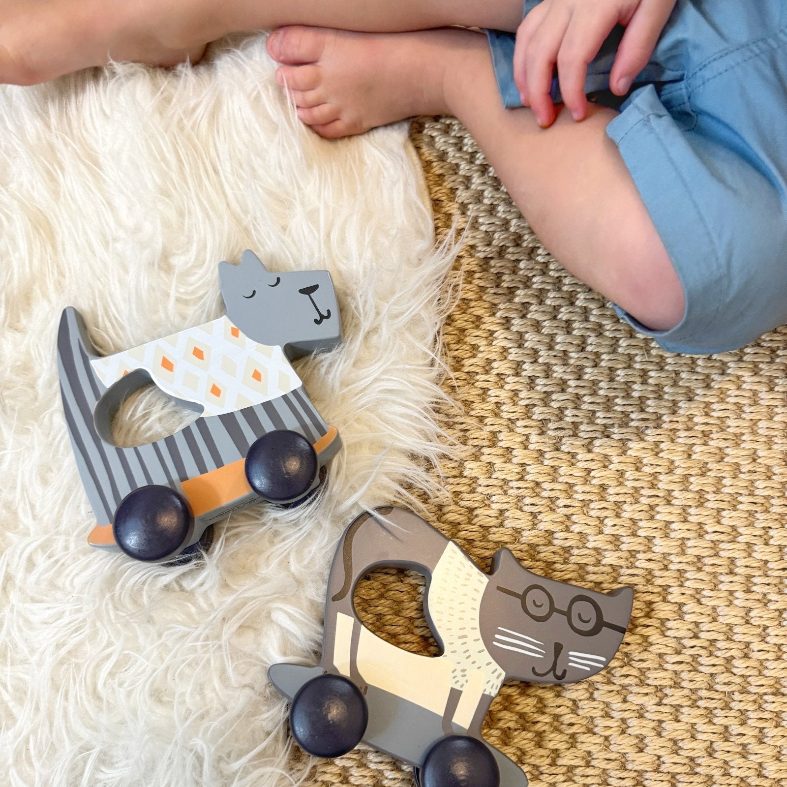 Scotty Dog Rolling Toy – Mej Mej